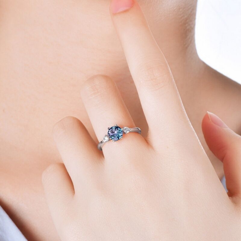 Jeulia Three Stone Alexandrite Round Cut Sterling Silver Ring - Jeulia Jewelry